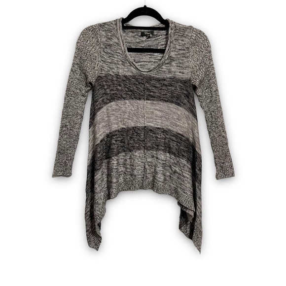 Cupio | Sweaters | Cupio Marled Gray Stripe Asymmetrical Hem Knit ...